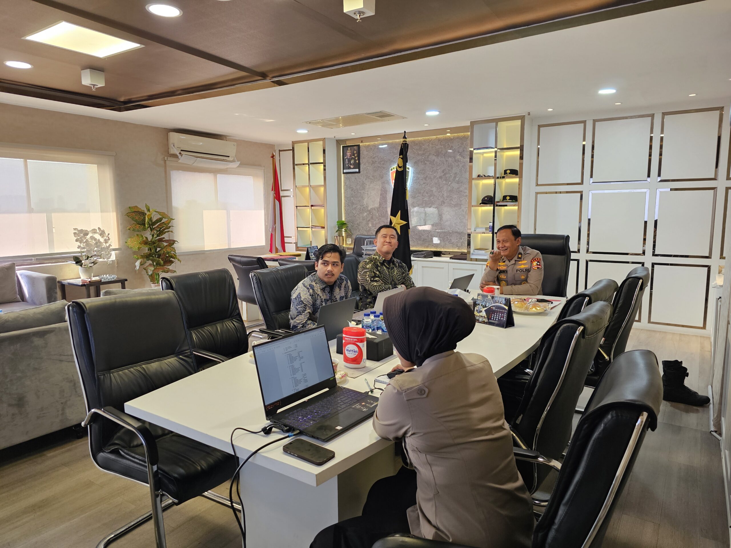 Progress Report Pengembangan Sistem Informasi Logistik (SiLOG) POLRI ...
